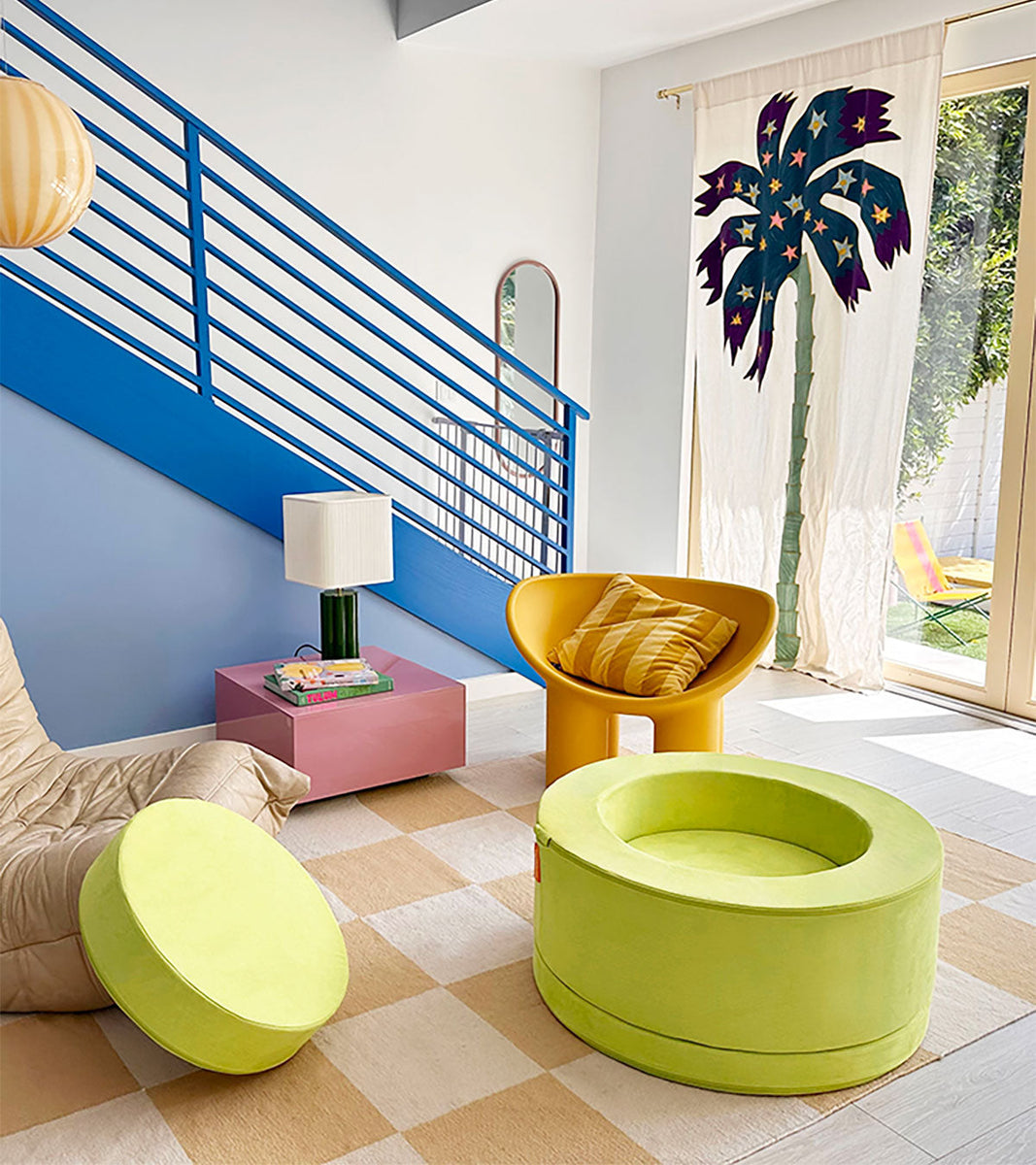 Chunk™: the versatile round ottoman you’re looking for! – Nugget